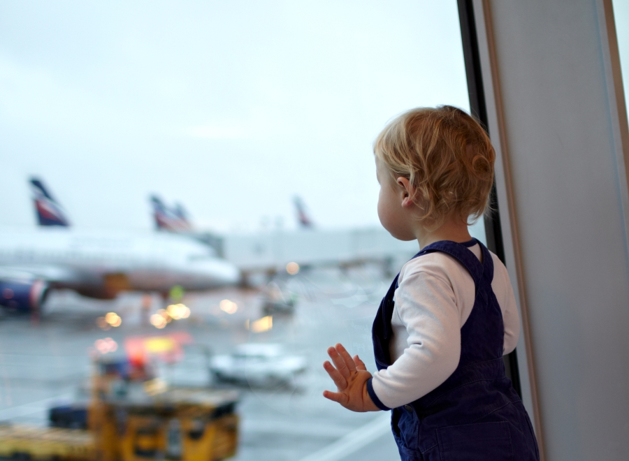 19 Must-Know Tips for Flying with a Baby or Toddler (2025 ...